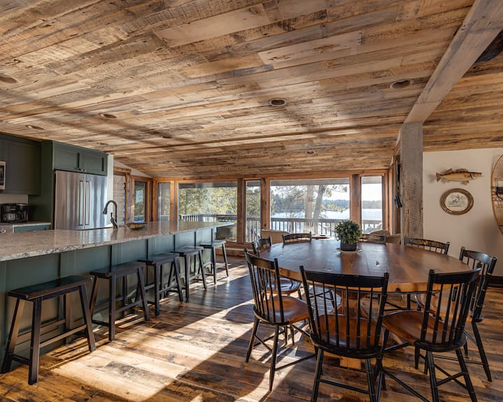 On Water Lodge! 5 Beds! - Manitowish Waters, WI