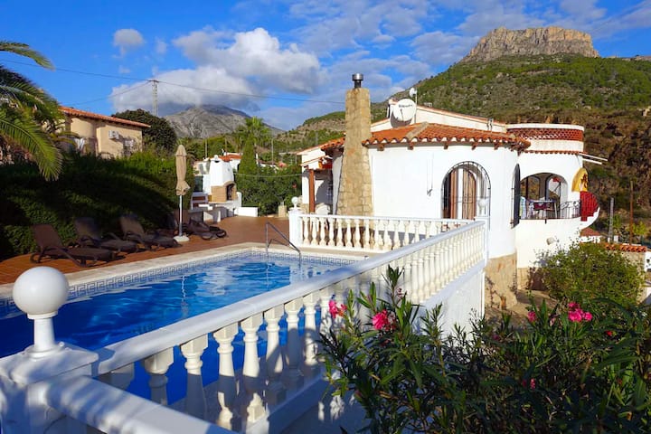 Belle Maison, Vue Sur La Mer, Près De La Plage - Calp