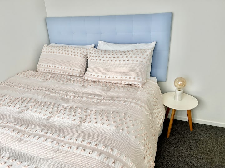 Cosy Separate Unit, Garden View, With Breakfast - Matamata