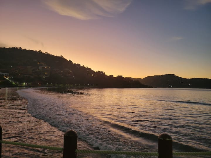 Casa 5 In El Nido-single Room In Double Room Condo - Zihuatanejo