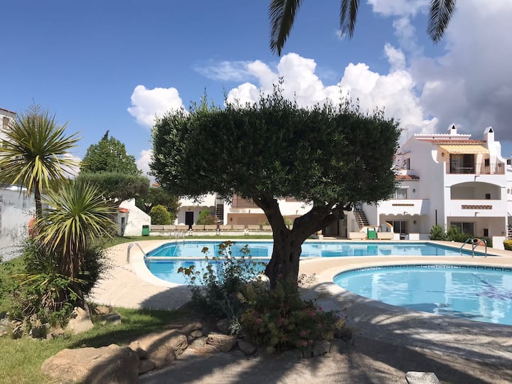 Comfortabel Appartement Rosesholiday Les Jardins - Roses