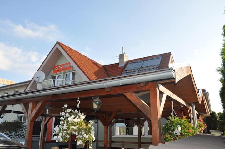 Hotel Orlan Izba Delux - Bratislava