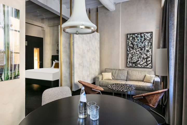 Numa | Large Studio With Kitchen And Sofa Bed - Florence