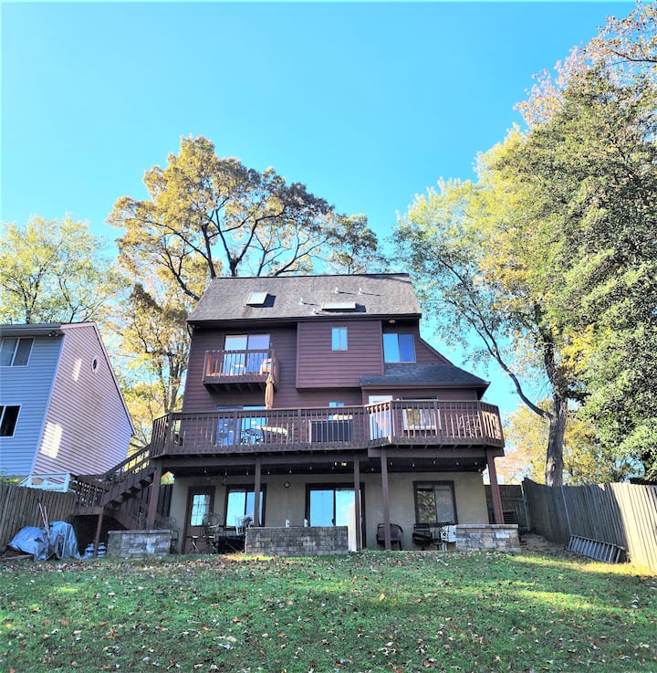 Spacious Annapolis Abode: 4br <5 Min From Downtown - Annapolis, MD