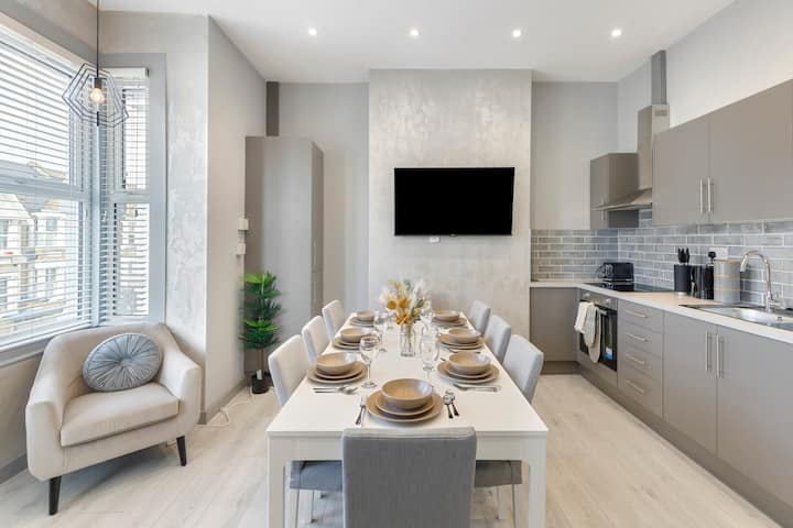 Wembley 3bd Luxury Apartment For 10 - London