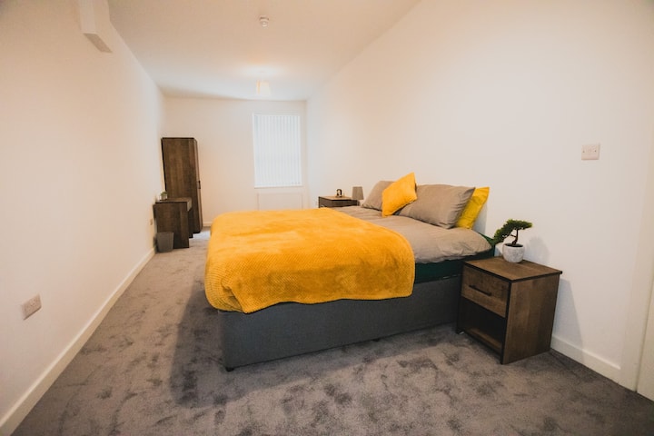 Spacious Room - Stoke-on-Trent