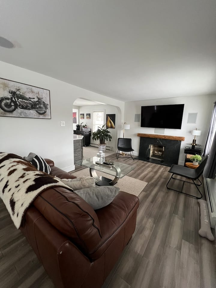 Bedford Retreat - Your Central Oasis - Bedford