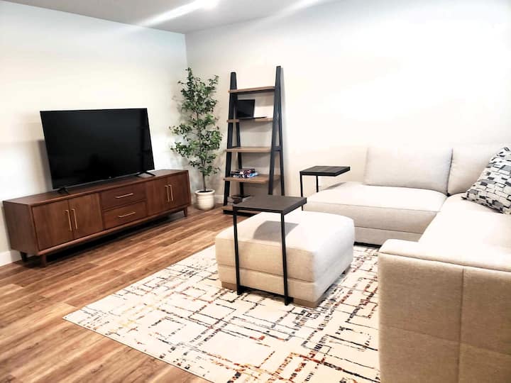 Downtown Oasis/great Amenities 6~car Rental Avail~ - Anchorage