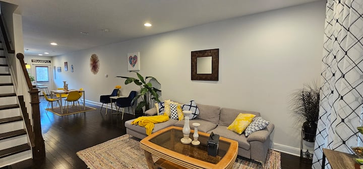 Hopkins Rooms - Baltimore, MD