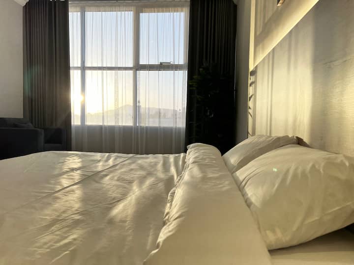 Apt 204 | 1 King + 5 Double - Medina, Saudi Arabia