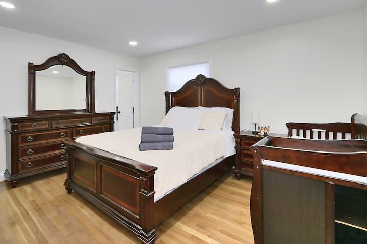 Private Bed And Private Bath - Fairfax, VA