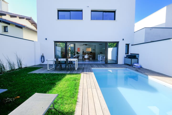 Villa Spacieuse, Piscine, Clim, 4 Chambres - Toulouse