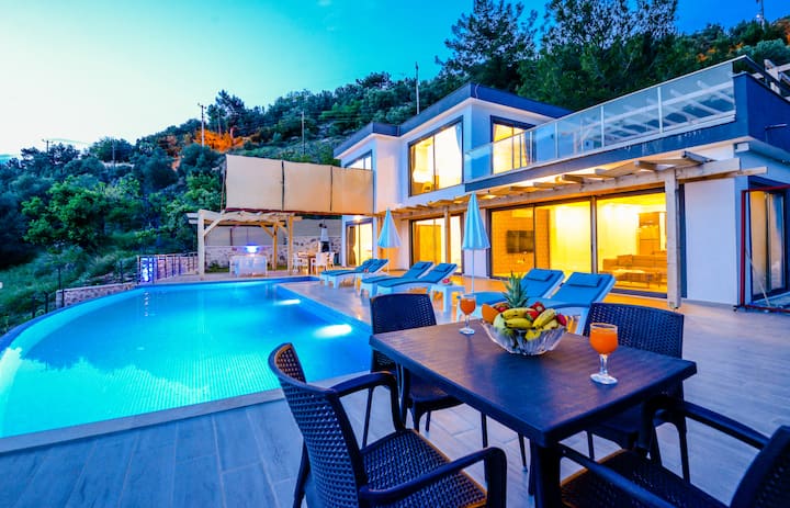 Breathtaking Panoramic Villa 3br - Aklar