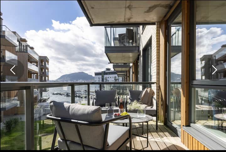 Experience The Beautiful Nyhavn! - Bergen