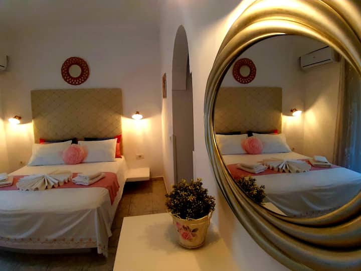 Atalos Suites Complex - Santorini