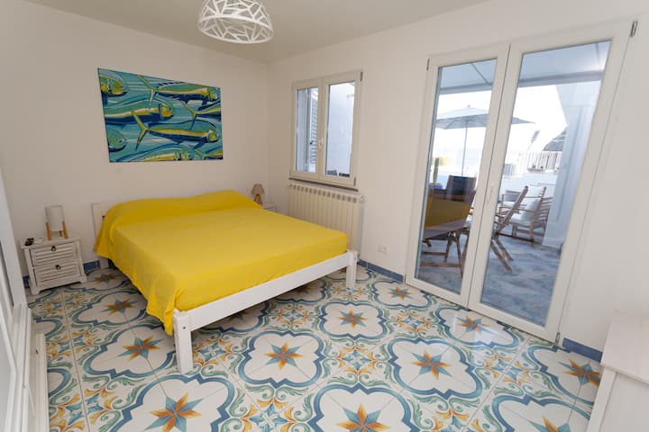 Cozy Apartment With Sea View - Forio