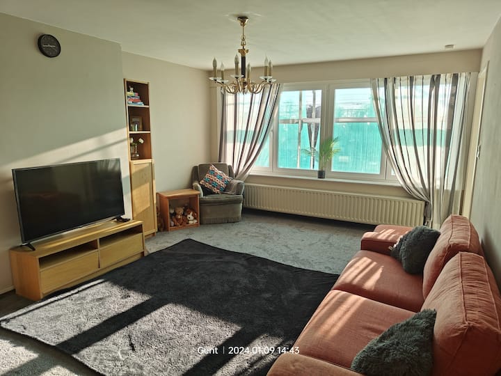 Room In A Clean And Refreshing Apartment - Gante
