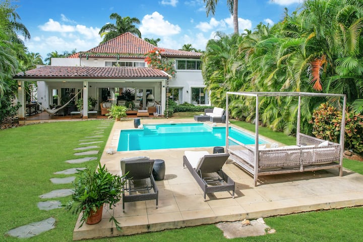 Caralva 172: Cozy W/ Pool, Housekeeper & Golf Cart - La Romana