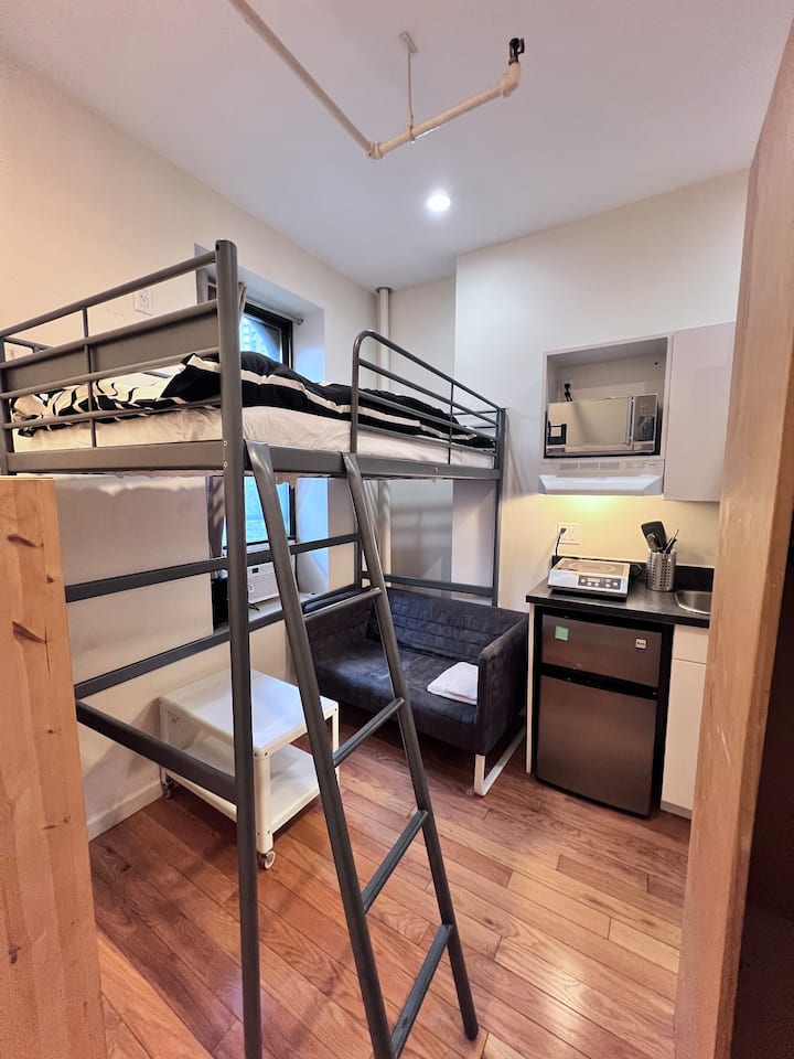 Tiny Private Bath Private Studio Times Square #414 - 霍博肯