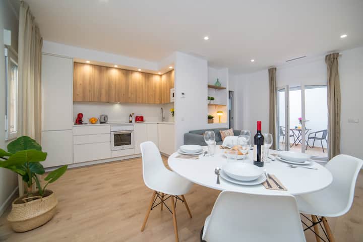 Apartamento Con Terraza En Valencia - Valencia