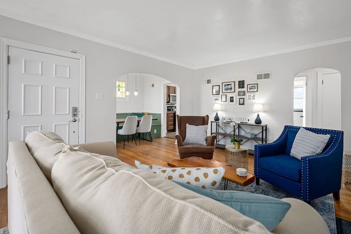 Dog & Kid Friendly | Perfect For Longer Stays - St. Louis, MO