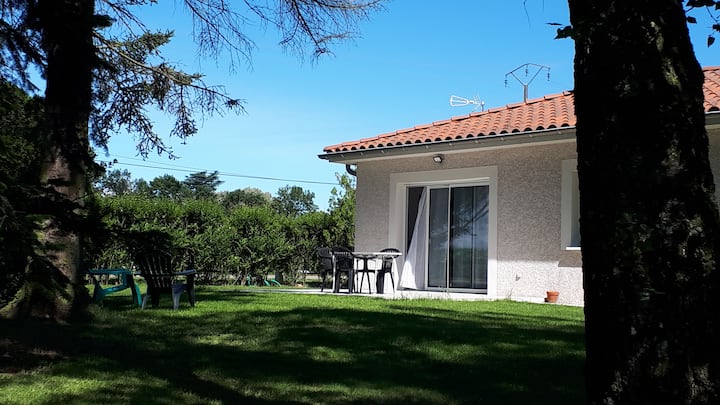 Gîte En Pleine Nature - Beynost
