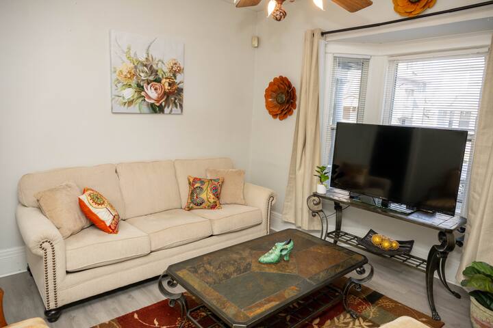 Roc | 3br Furnished Home | Extended Stay - Rochester, NY