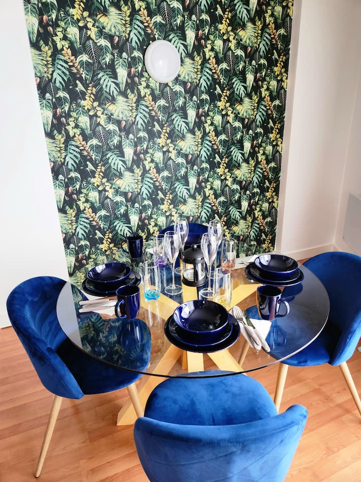 City Centre 2 Bed & 2 Bath Apartment *Free Parking - Sheffield