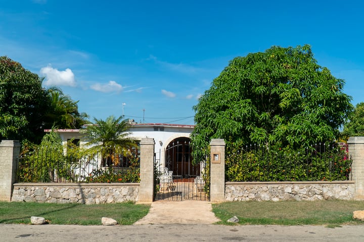 Casa Aleida B&b King Bed In Varadero #2 - Varadero