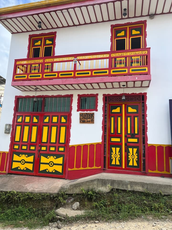 Hermosa Casa Colonial - Salento