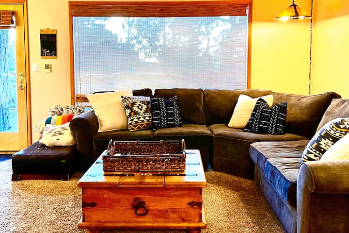 The Woodsy! Cabin In Big Bear! - Big Bear Lake, CA