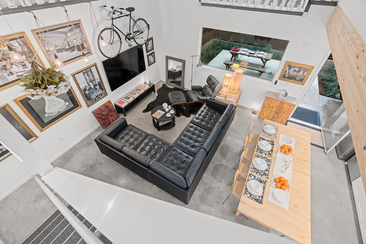 Spacious New Build 2 Br + Office Loft & Courtyard - Arizona