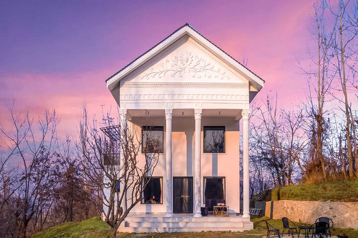 Nazm Villa - Gulmarg
