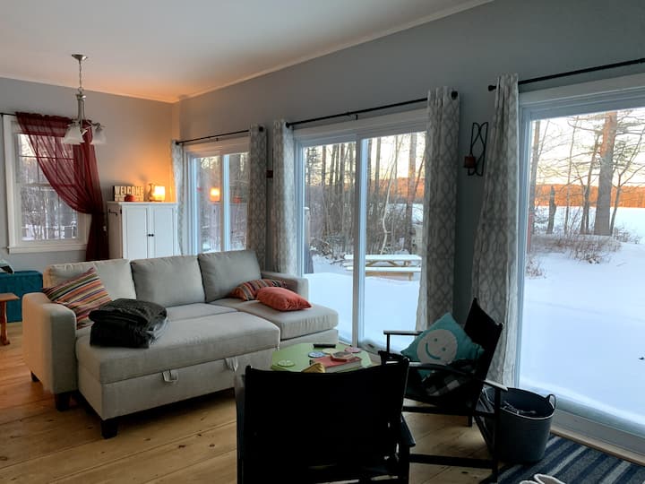 Peaceful Lakefront Getaway - New Hampshire (State)
