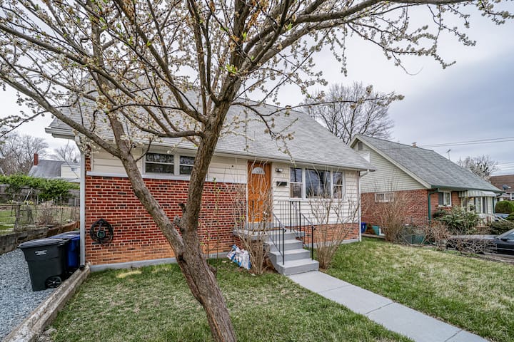 Cozy 6 Bdrm In Alexandria Va. - Alexandria, VA