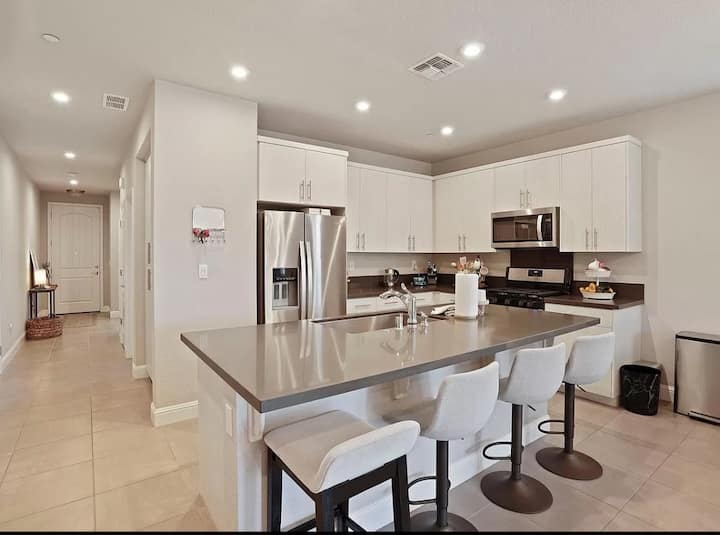 V.i.p Class One ~ Real Comfort ~ 3 Bedrooms Airbnb - Lodi, CA