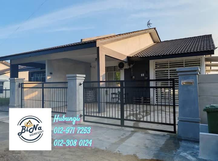 Bina Homestay - Gambang