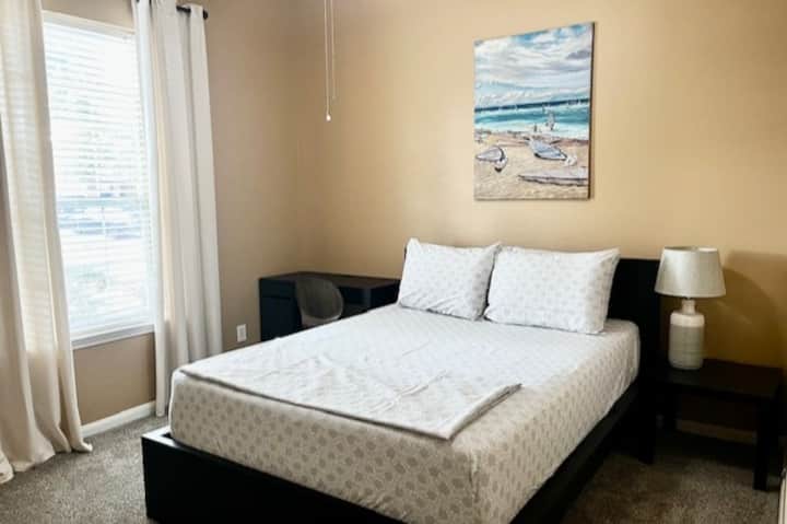 Private Bedroom Fl - League City, TX