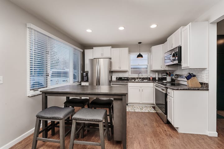 Cute And Cozy Near Downtown - Billings, MT