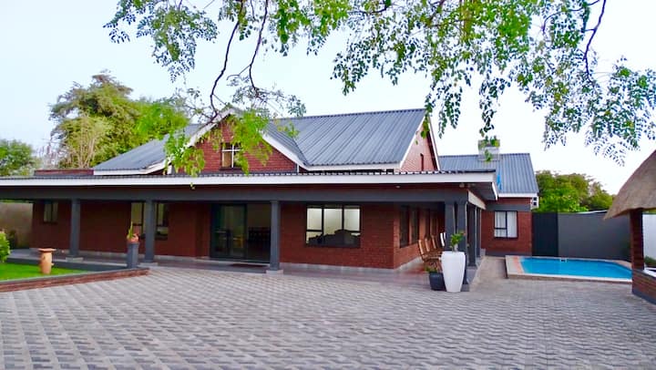 Mwenje Guest House - Zimbabwe