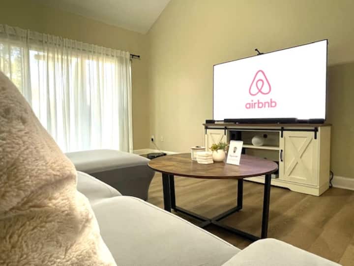 Welcome To Your Farmhouse Escape! - Winter Park, FL