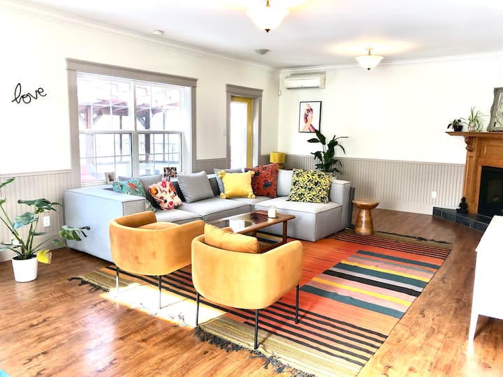 Beautiful And Spacious Victorian House - 5 Beds - 蒙頓