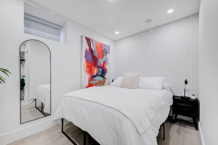 Modern 2br/2ba Luxe Apt - Toronto