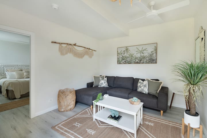 The Cottage @ Bayside. 3pm Checkout. Beachfront - Hyams Beach