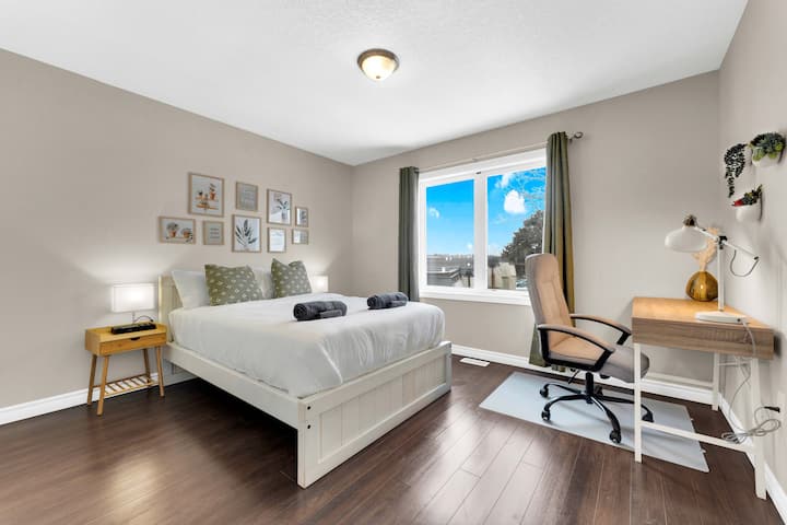 U Of Waterloo | Laurier | Conestoga College | - Waterloo