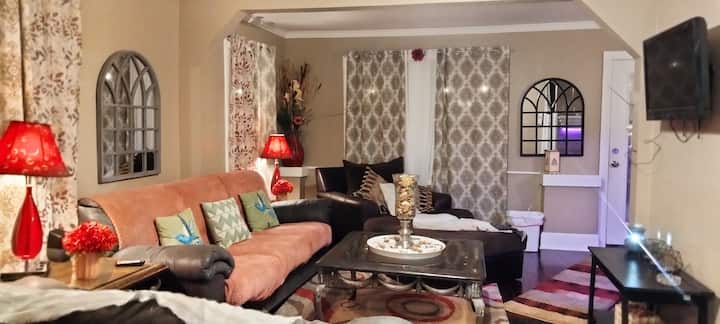 4br/2bath Home By Arrowhead (14 Min) - Kansas City, MO