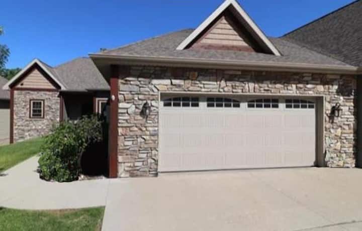 Spend Summer '25 On Detroit Lake - Detroit Lakes, MN