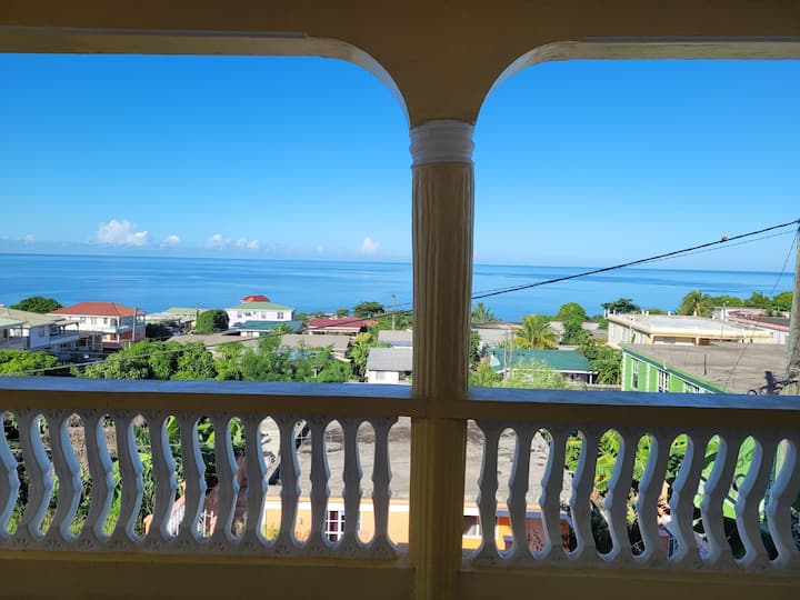 Pacific View Apartment - Roseau