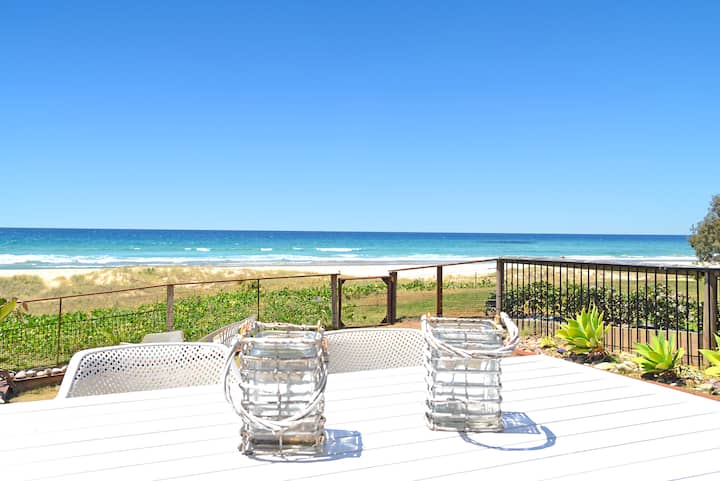 Absolute Beachfront Bliss! - Gold Coast
