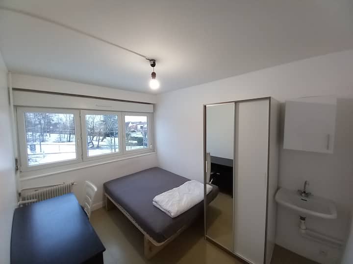 Chambre Proche De Neoma Reims - Reims